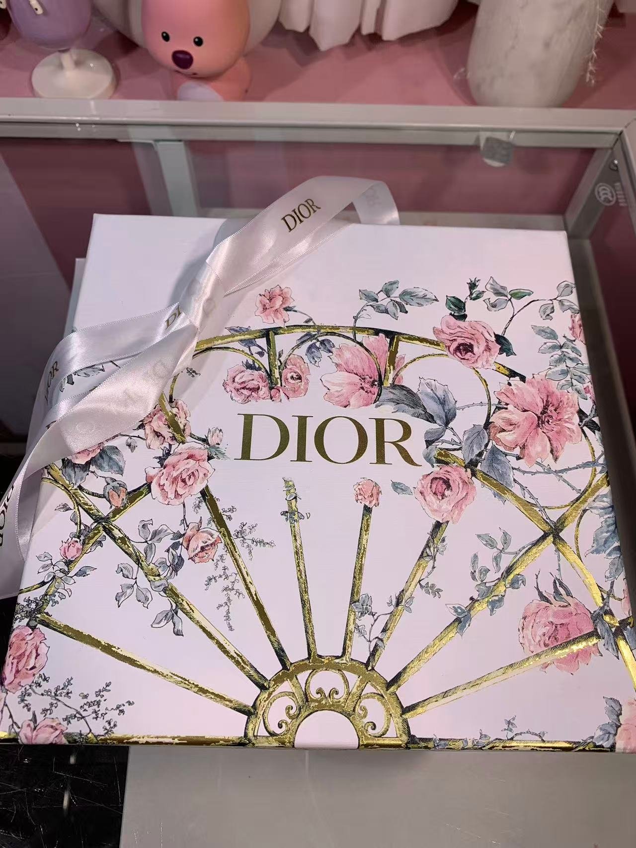 Dior Luxury Mini Perfume Blind Box - luxeminiperfumes.com